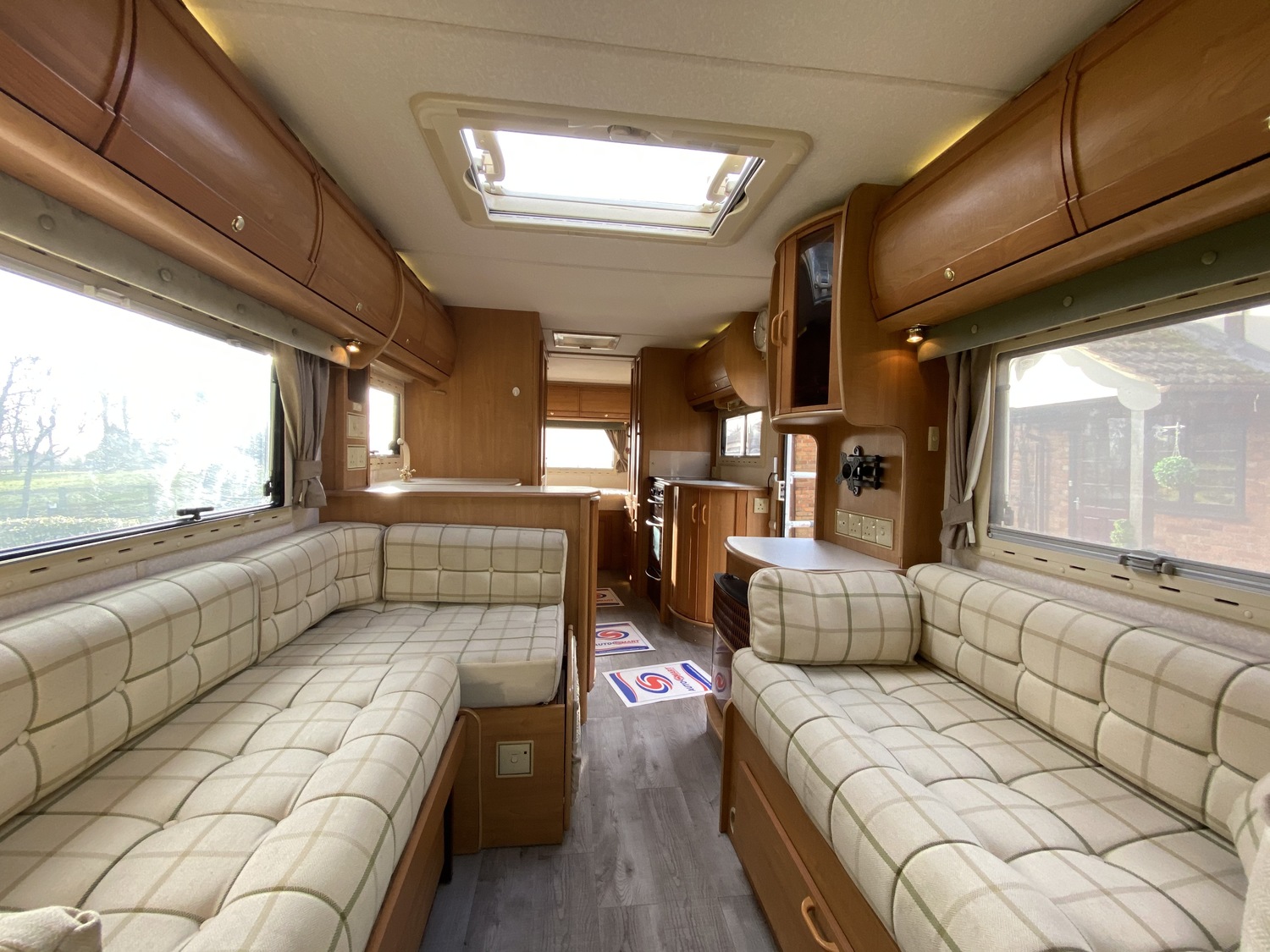 AutoTrail Chieftain Motorhome Tag Axle 8.4m ONLY 28034 Miles Fiat ...