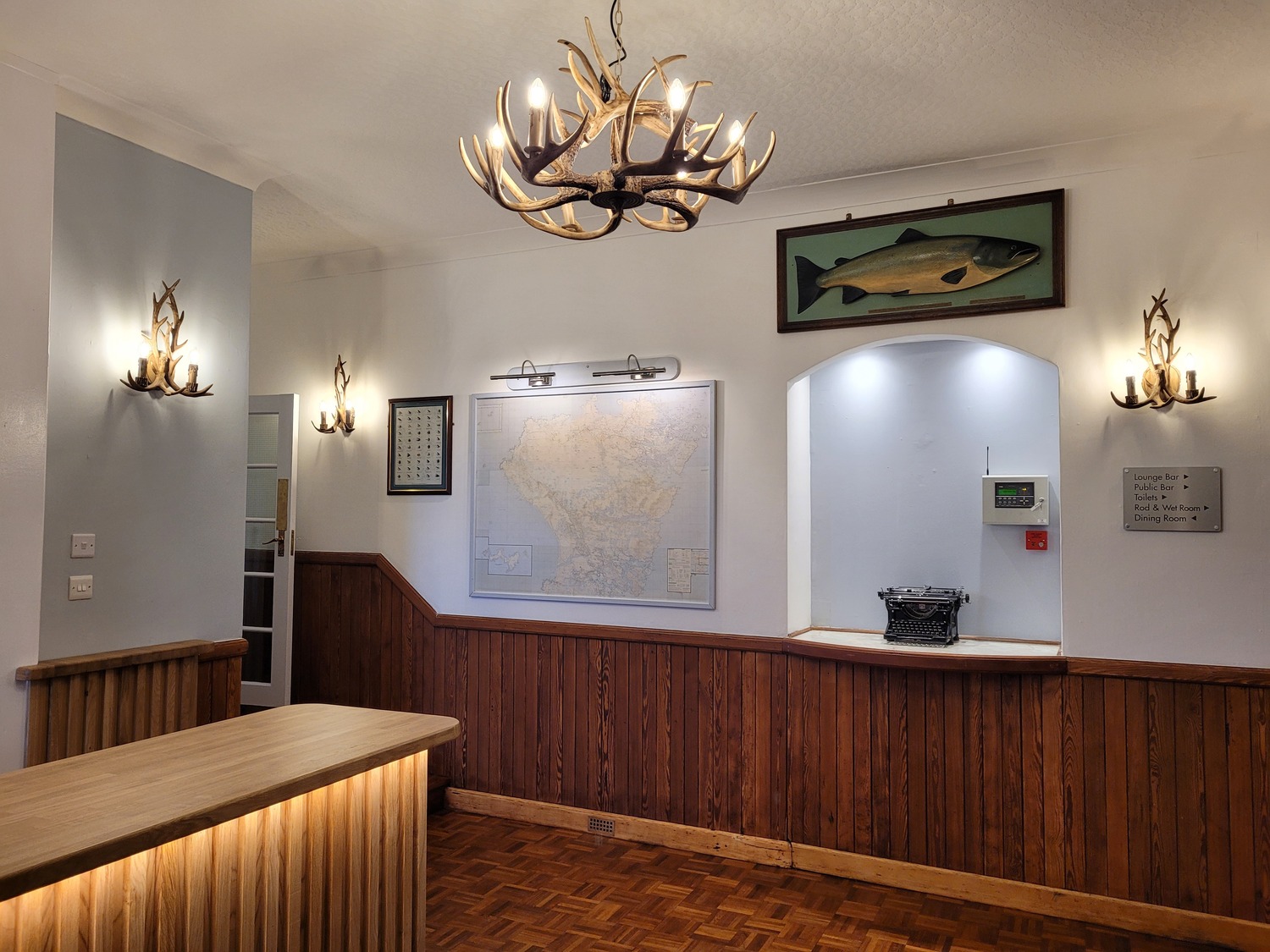 Gallery | Lochmaddy Hotel | Hotel North Uist | Fishing North Uist