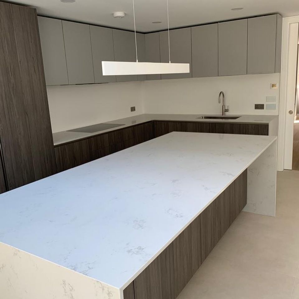 Apollo carrara - Affordable quartz - Mtstones Ltd
