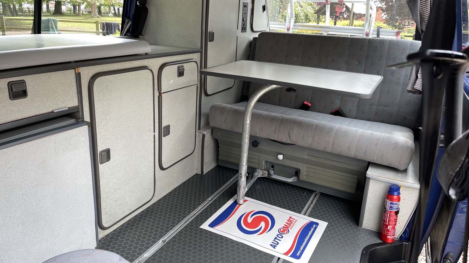 Reimo Lucky VW Transporter T4 Camper Van 2000(V)reg 4 Berth 2.5TDi SWB ...