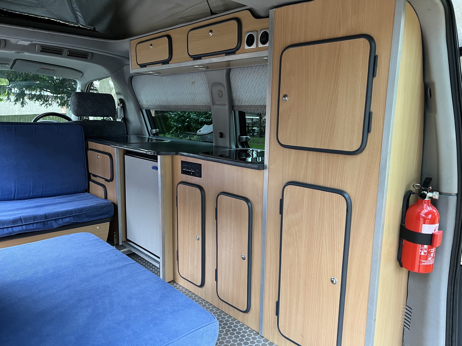 1999 Ford Freda 2.5 V6 Automatic Camper Van 4 Berth Pro Conversion ...