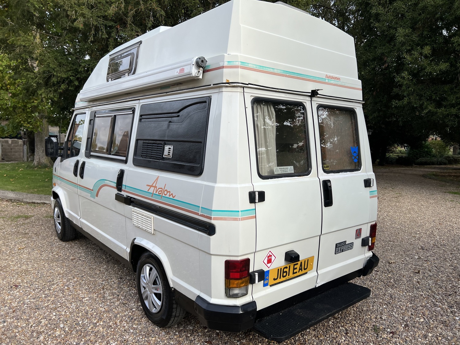 Autohomes Avalon Camper Van 2 Berth 1992 Talbot Express 1905cc Diesel £ ...