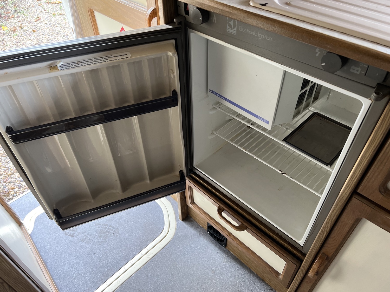 Autohomes Avalon Camper Van 2 Berth 1992 Talbot Express 1905cc Diesel £ ...