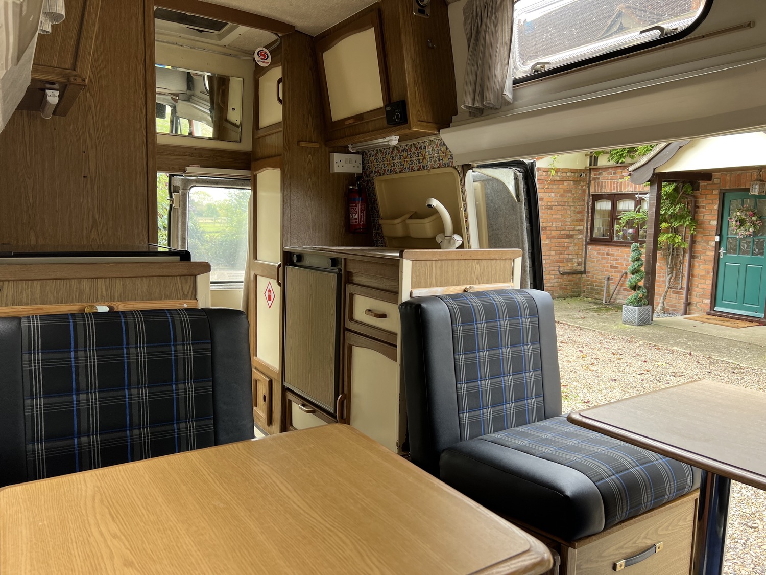 Autohomes Avalon Camper Van 2 Berth 1992 Talbot Express 1905cc Diesel £ ...