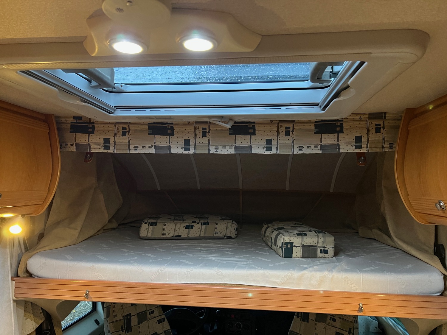 Pilote Galaxy G240 A Class Motorhome 2.8TD 4 Berth LHD Left Hand Drive ...