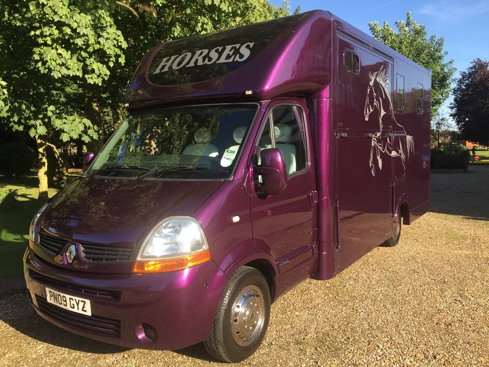 2009 Renault Master 2.5TD Horsebox 3.5t with living 2 Berth 55211 miles ...