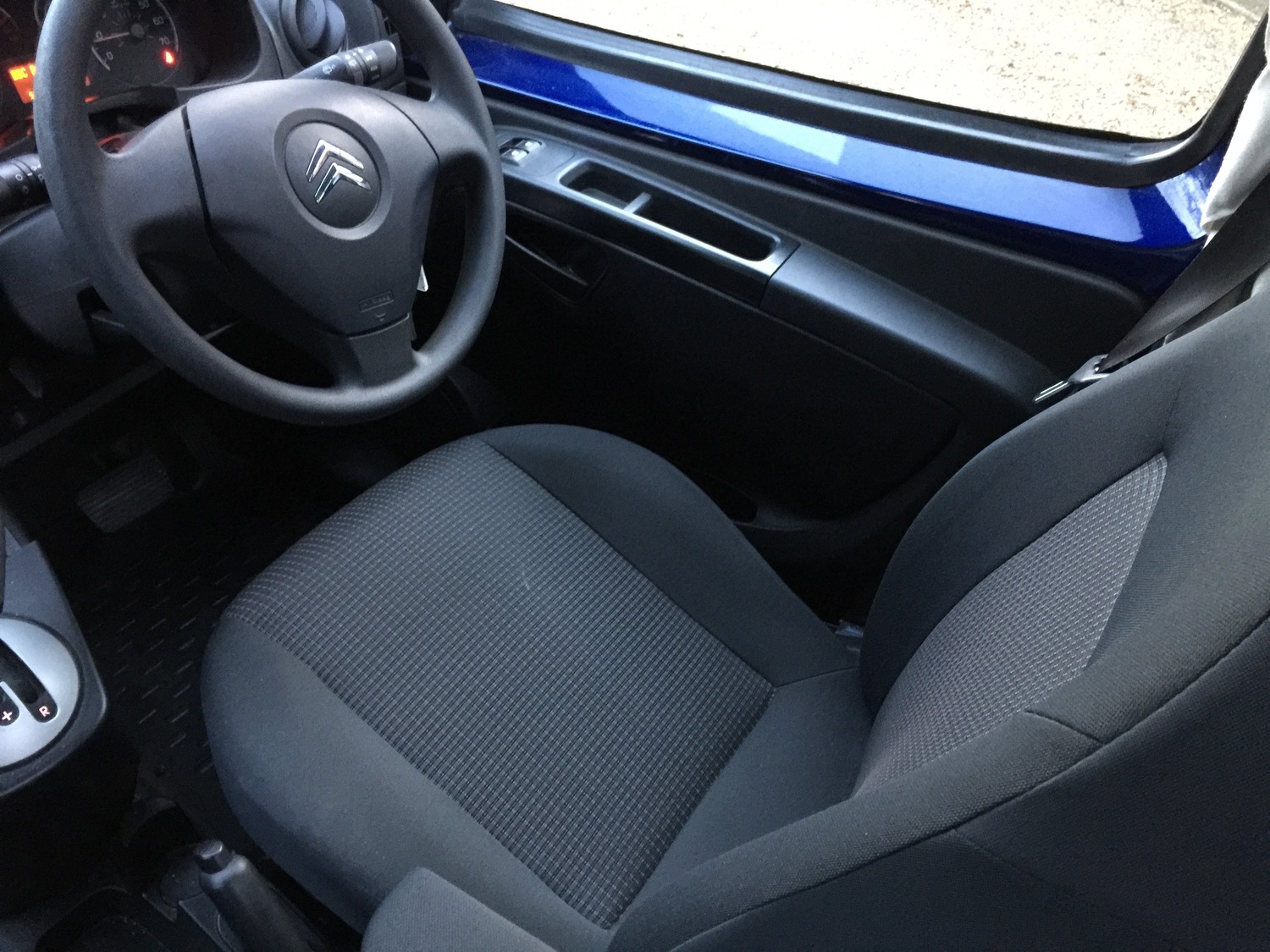 62reg Romahome R10 Solo 1.3HDi EGS Automatic - 1 LADY OWNER ...