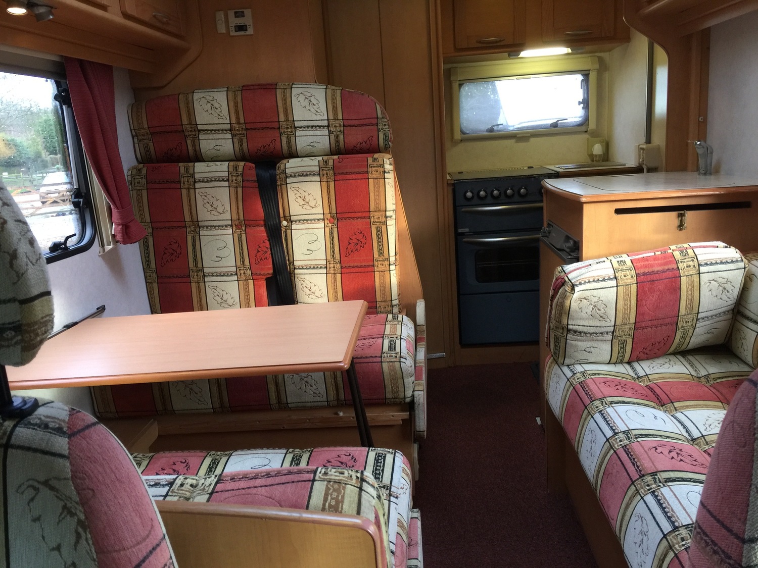 Elddis Compass Avantgarde 100 LUX - 2004 Model - 5 Berth Motorhome Peugeot Boxer | Dragonville ...