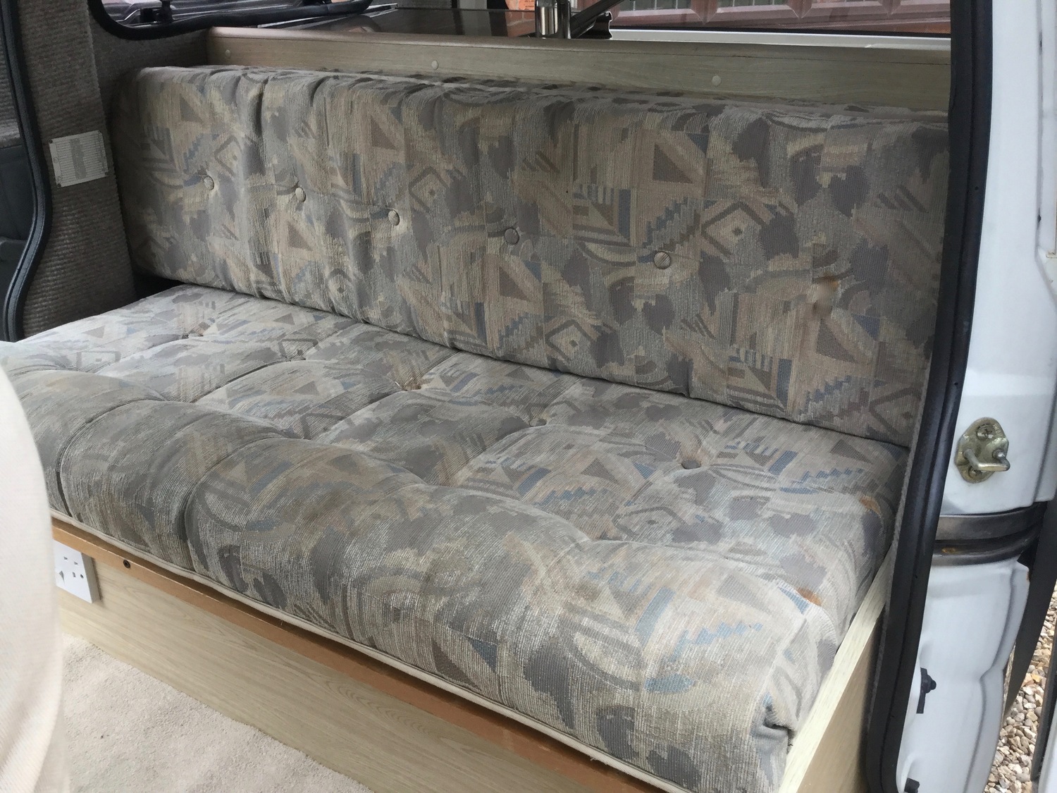 63reg DFSK Loadhopper Micro Camper - 2 Berth - 1.3 Petrol | Dragonville ...