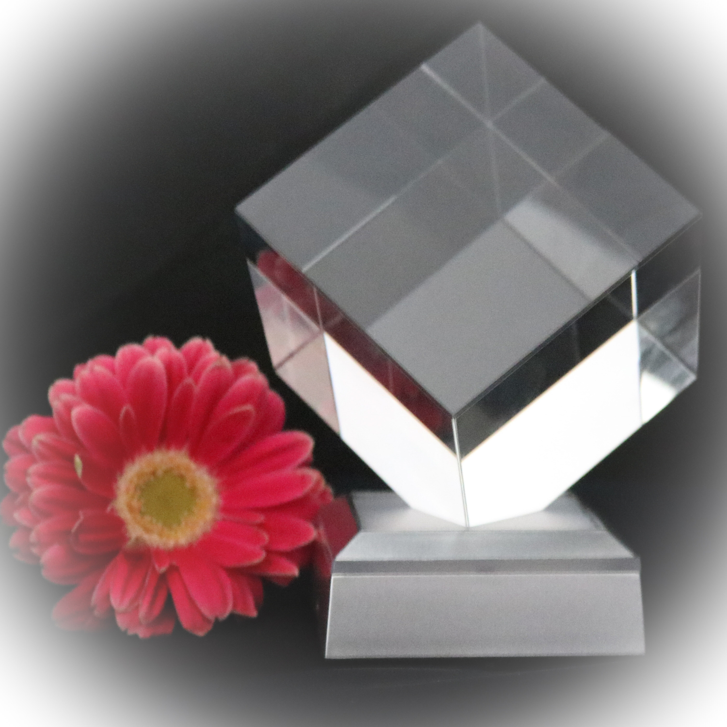 Medium Crystal Cube | 3D Photo Crystals | Fine City Crystals | 3D ...