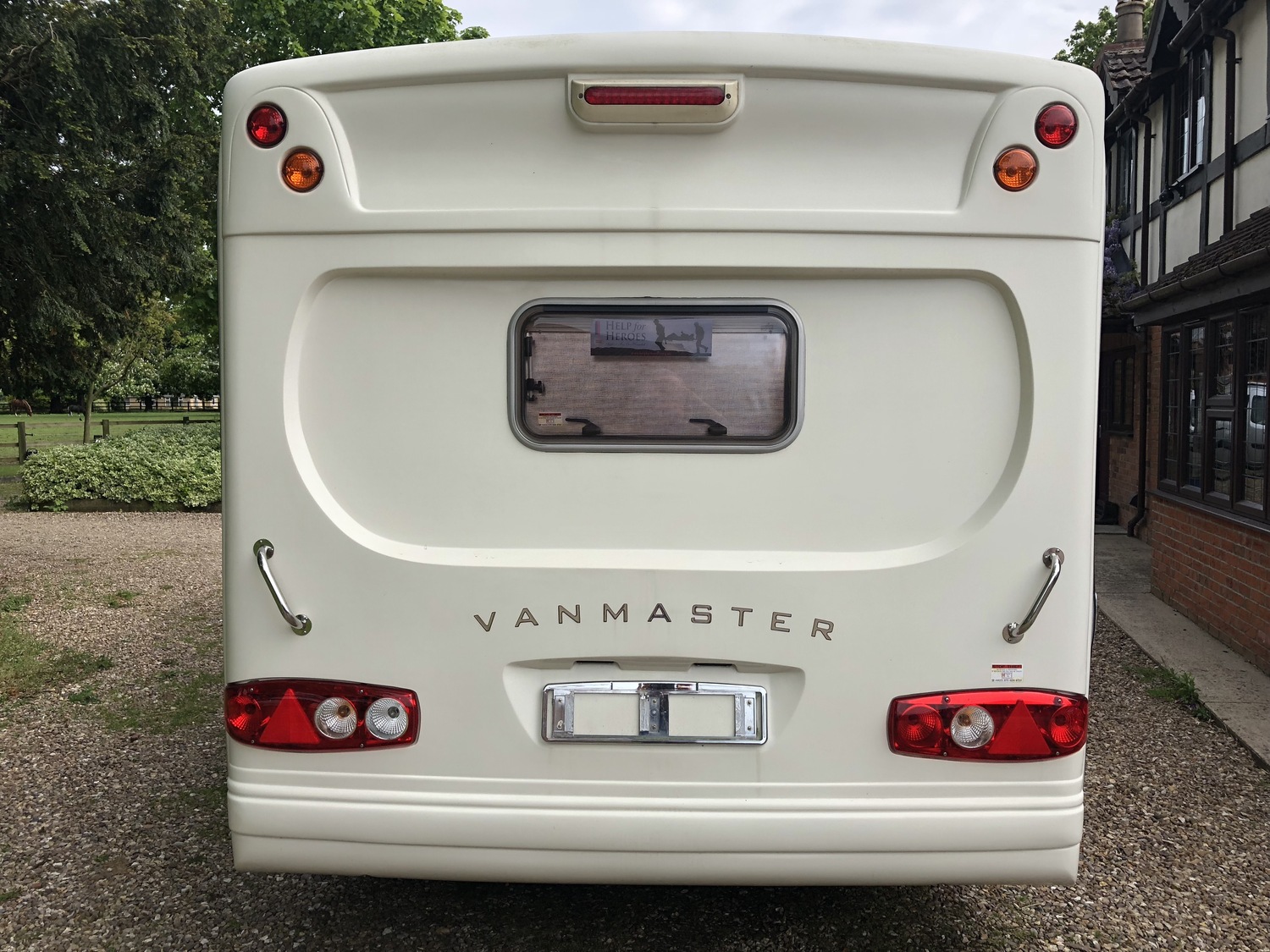 2005 Vanmaster Occasion 620 CB island bed four berth twin axle touring ...