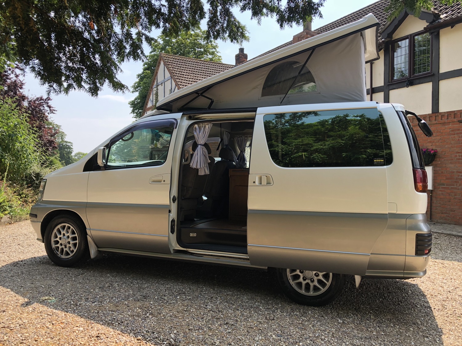 Isuzu Fargo Filly (Nissan Elgrand) Camper Van 3.1TD Automatic - 2 Berth ...