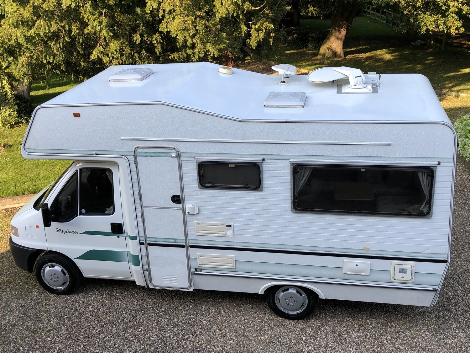 Autohomes Wayfinder Motorhome 4 Berth - 1997 Peugeot Boxer 1.9TD ...